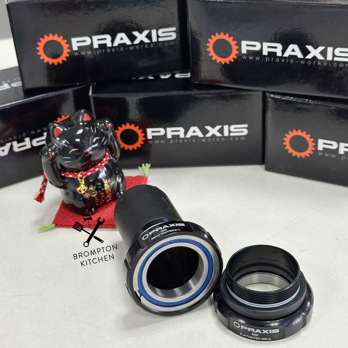 Praxis M30-ENG Bottom Bracket – Brompton Kitchen
